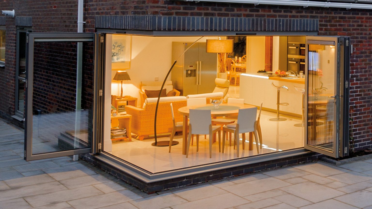 Aluminium door & bifold guides for homeowners - get free, expert advice now